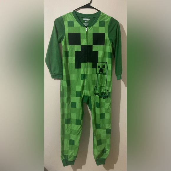 Minecraft | Pajamas | Minecraft Kids Pajamas Size 67 Green Black ...